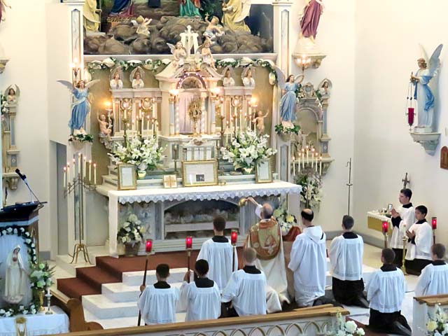 corpus-christi7 – CMRI: Congregation of Mary Immaculate Queen